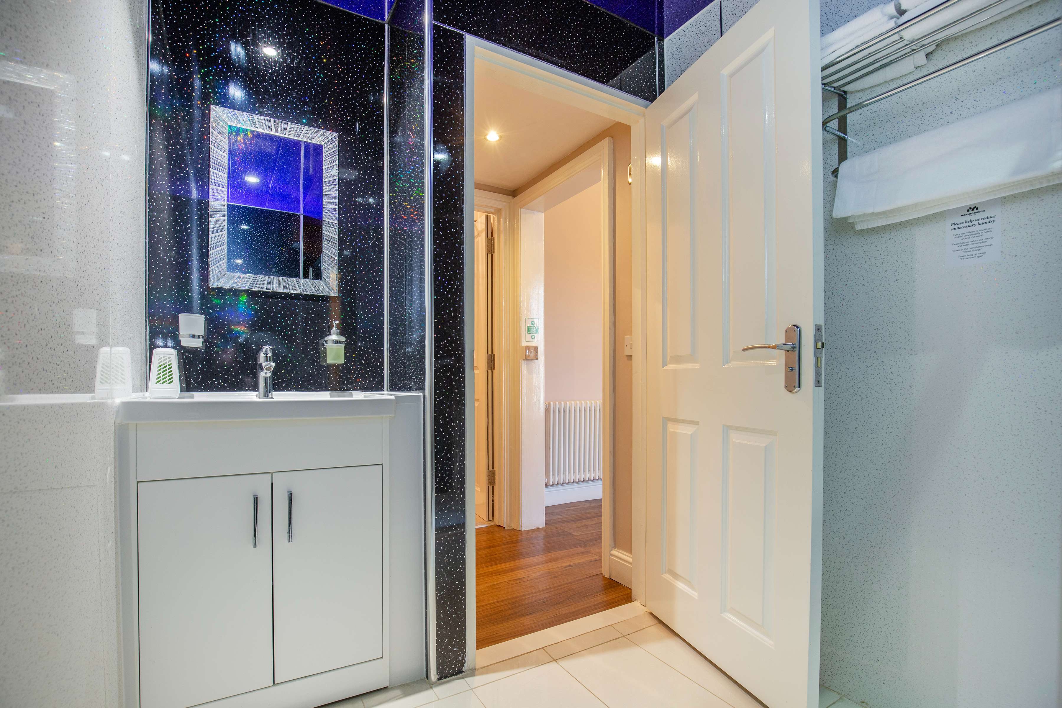 Home | MARLBOROUGH HOTEL